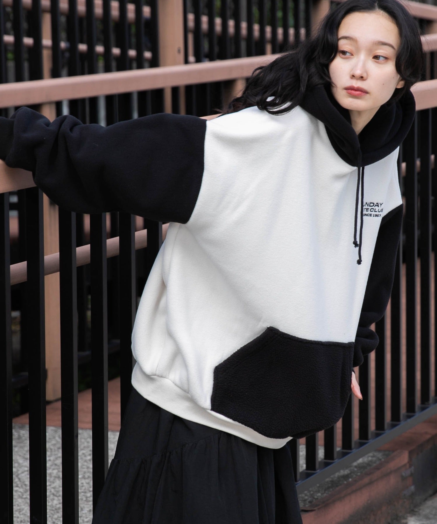 バイカラーフリースグラフィックプルパーカー – WEGO ONLINE STORE